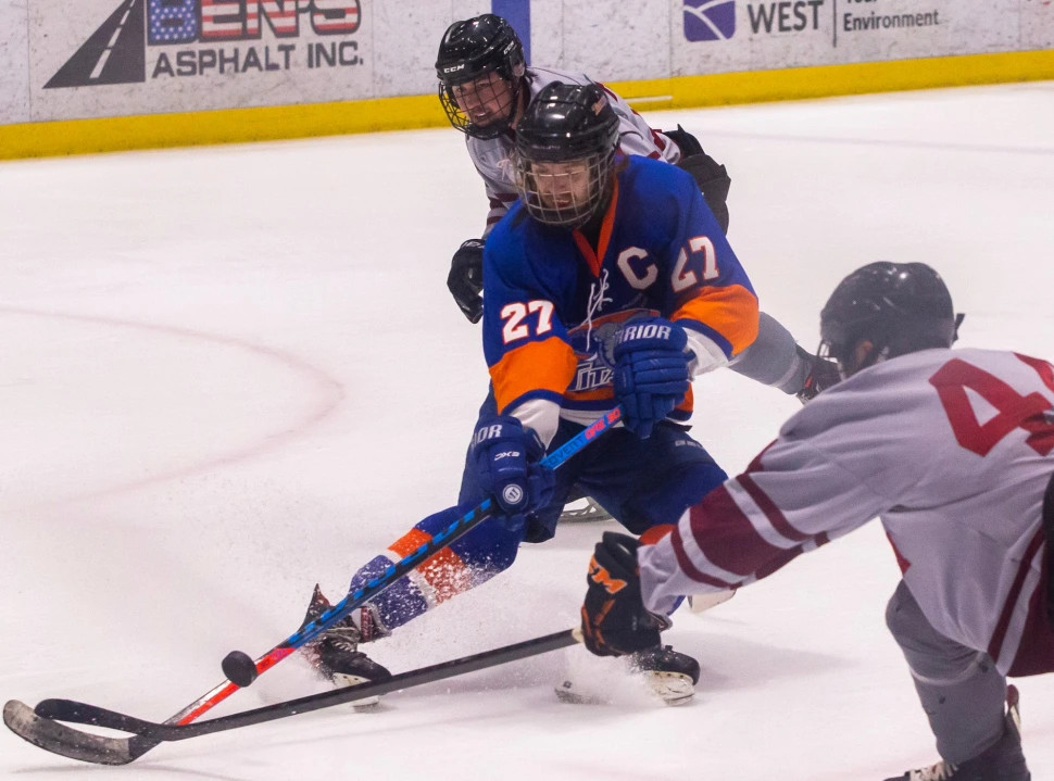 CSUF hockey scores with players and fans | American Collegiate Hockey ...
